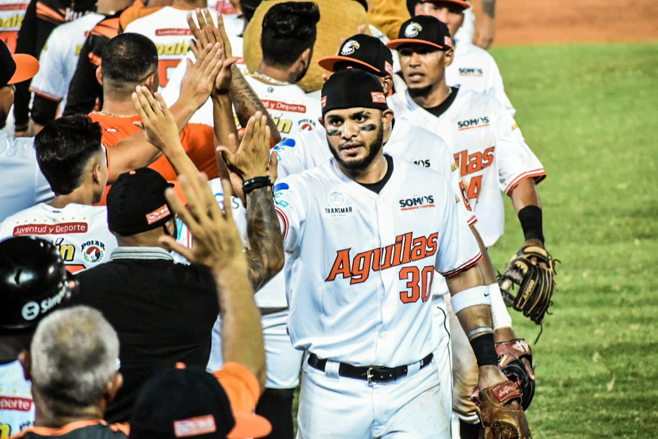 Ángel Reyes definió el primer triunfo de Águilas - The Backhand Sports