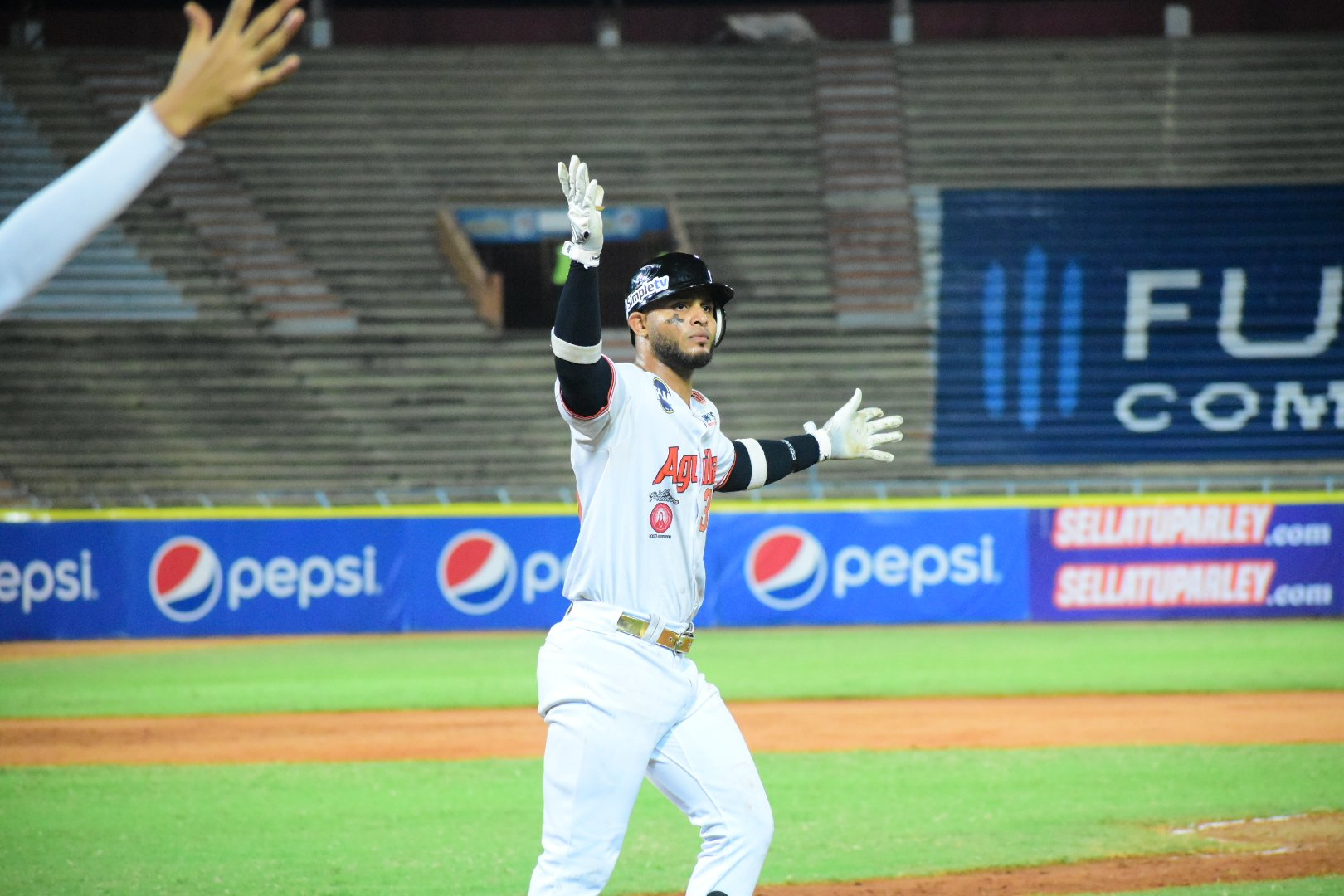 Águilas dejó en el terreno a Bravos con cuadrangular de Reyes - The Backhand Sports